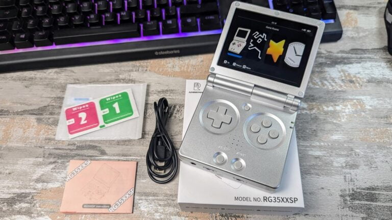 Anbernic RG35XXSP Review - A classic design with an awesome modern ...